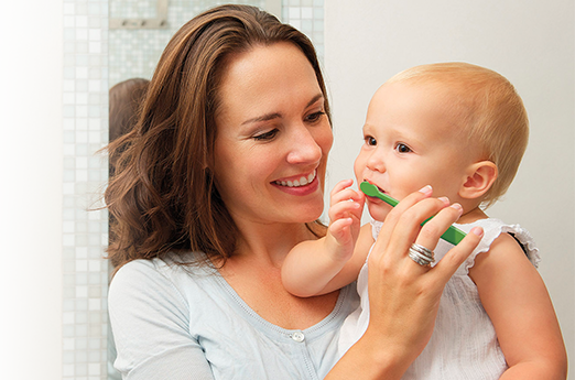 Soins des dents pour bébés | Soins des gencives pour nourrissons | Orajel